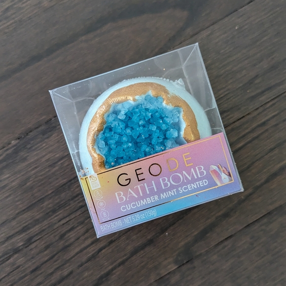 Bath & Body | Geode Crystal Bath Bomb 529oz | Poshmark